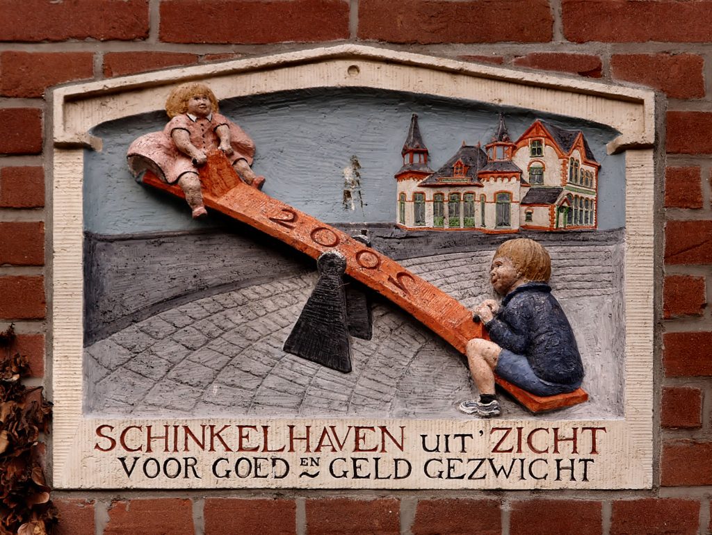 Dutch gable stones: the story behind the facade - YAYS Aparthotels